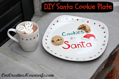 DIY Santa Cookie Plate Craft for Kids - onecreativemommy.com
